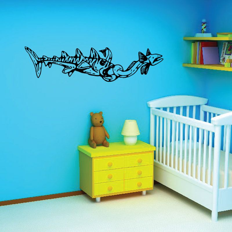 Predator Fish Chasing Eel Decal – Vinyl Disorder